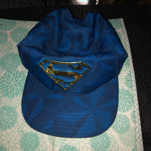 DC Comics | Accessories | Dc Comics Superman Cap 496 25 Or 2 Woffer ...